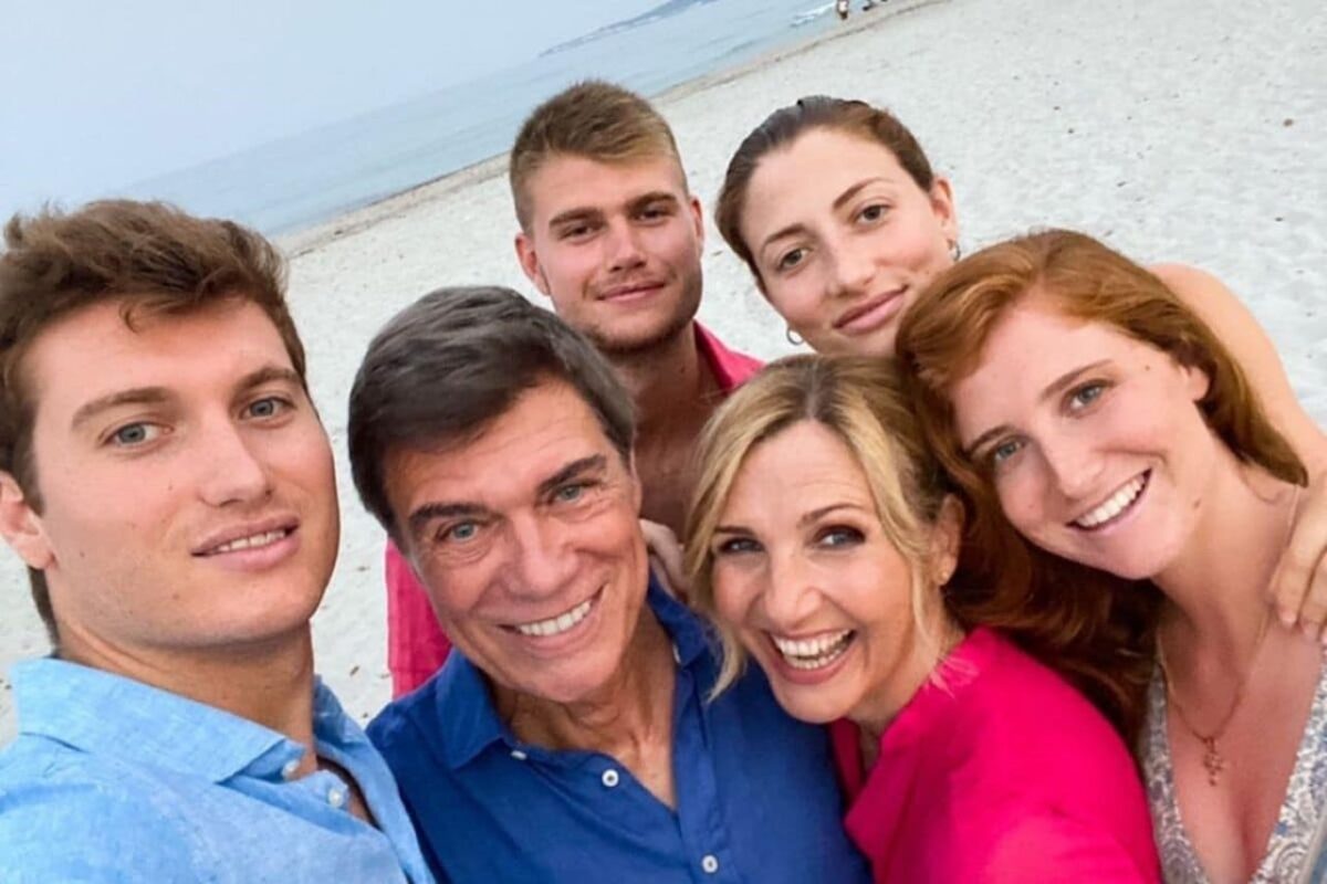 Chi sono i figli di Lorella Cuccarini, Sara, Giovanni, Chiara e Giorgio ...