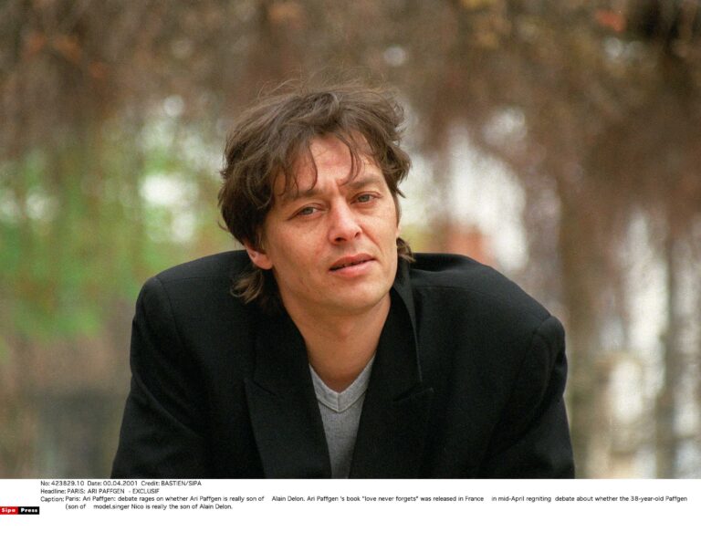 Chi sono i figli di Alain Delon, Anthony, Anouchka, Alain-Fabien e Ari ...