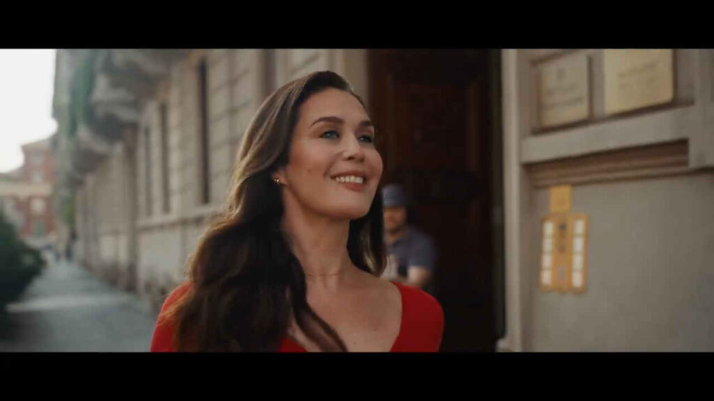 Fastweb diffida Iliad: 24 ore per fermare lo spot con Megan Gale ...